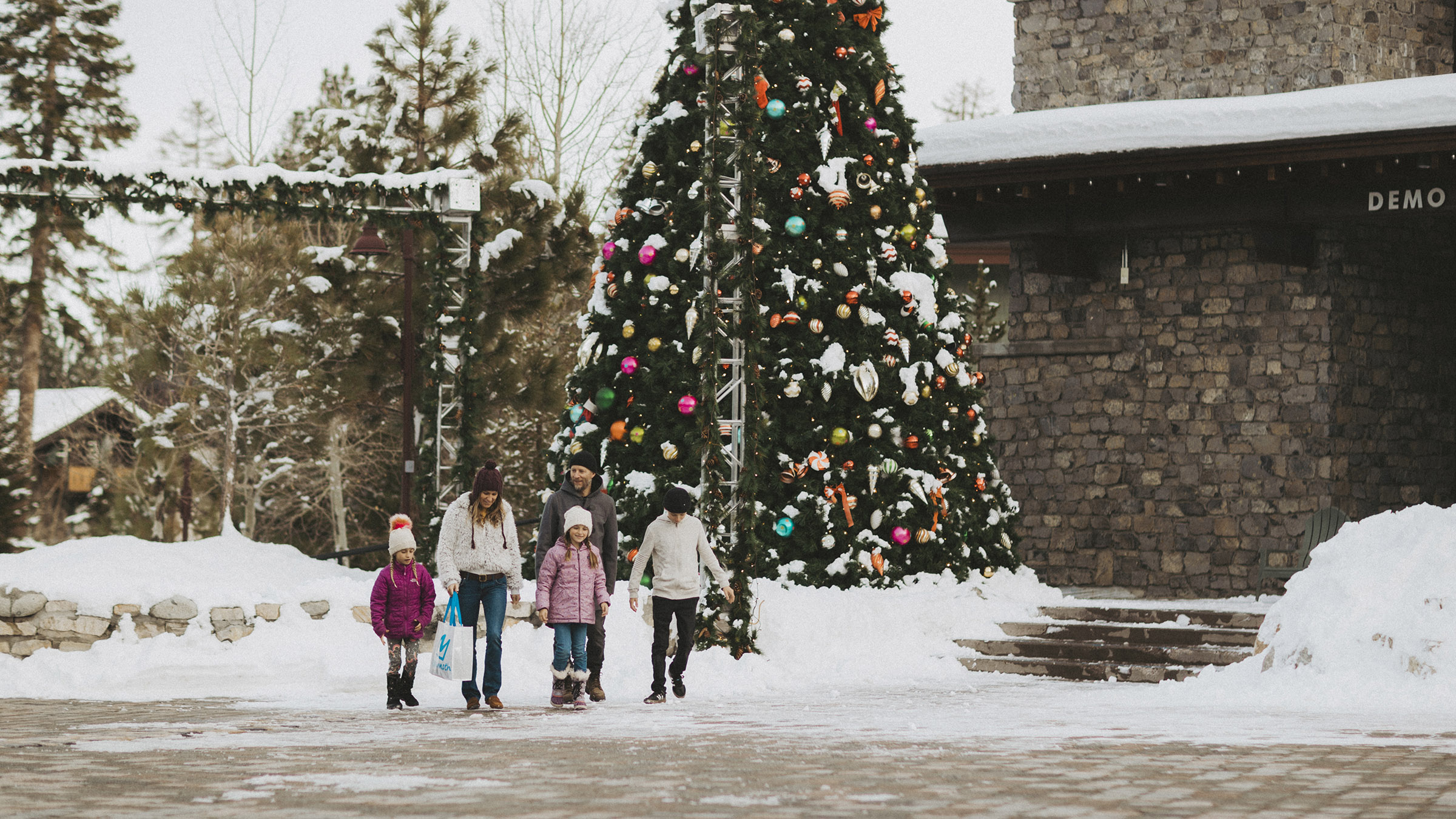 Holiday Tree Lighting at The Village | Mammoth Mountain