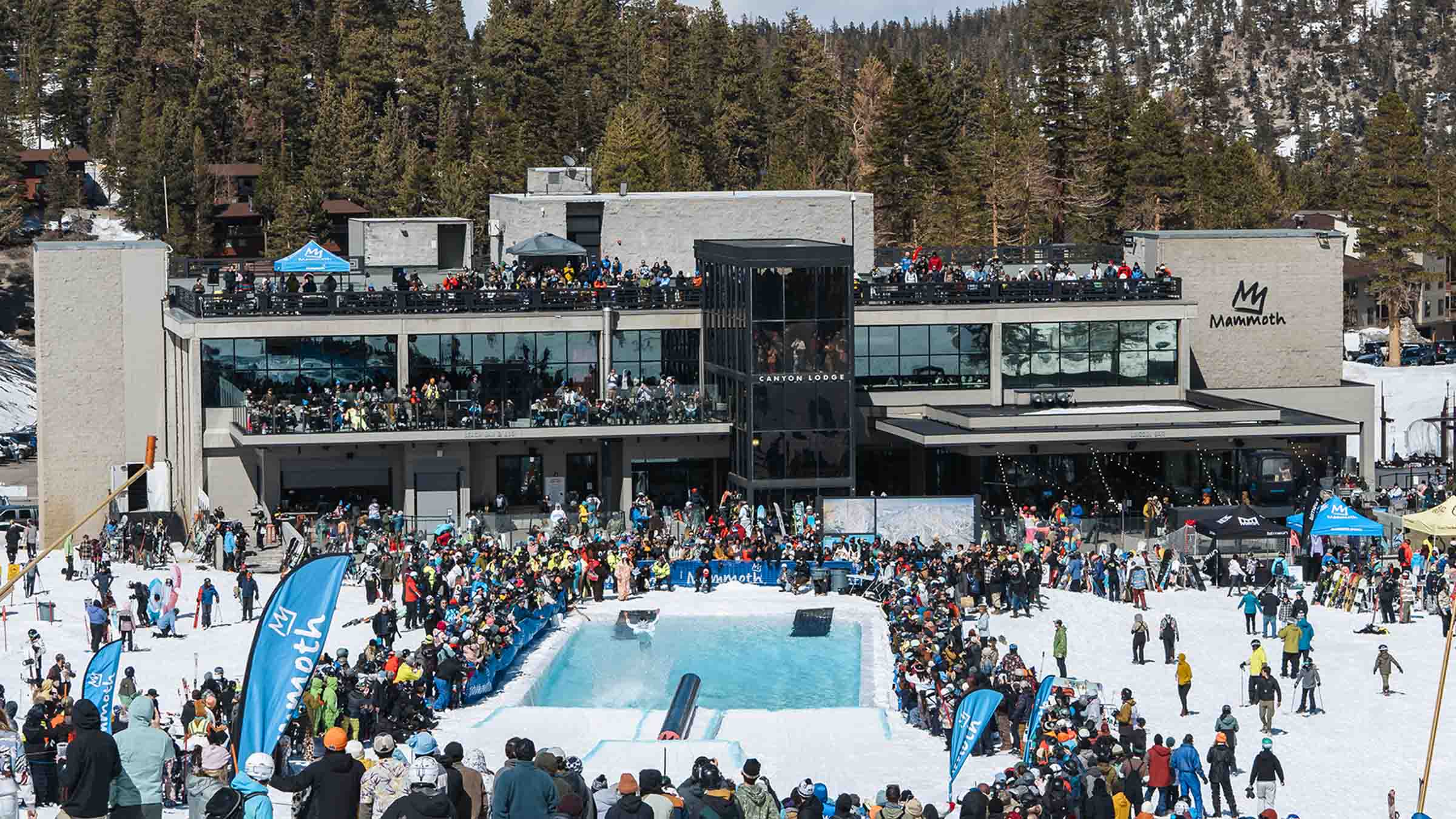 Cloverleaf VIP Viewing Deck | Mammoth Mountain